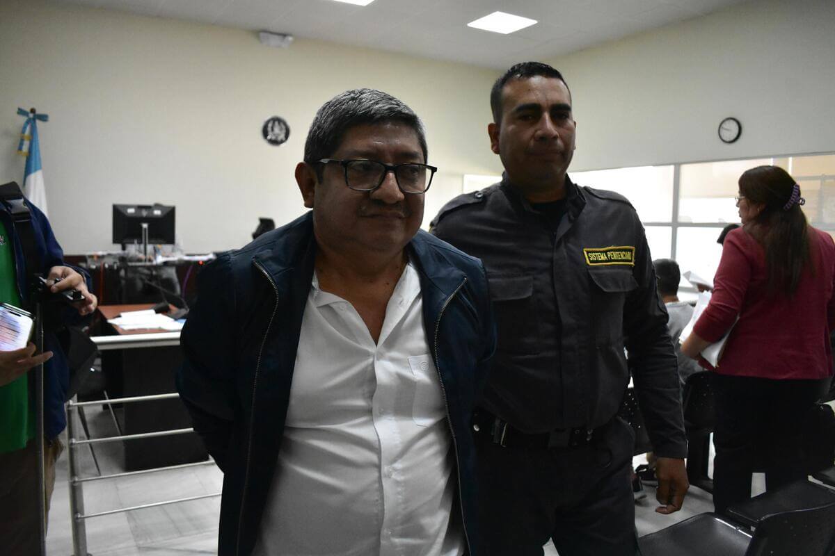 Exdiputado Leocadio Juracán es enviado a la cárcel de Mariscal Zavala ...